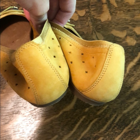 Clarks | Shoes | Clarks Womens Mustard Yellow Tortoise Shoes 75 | Poshmark
